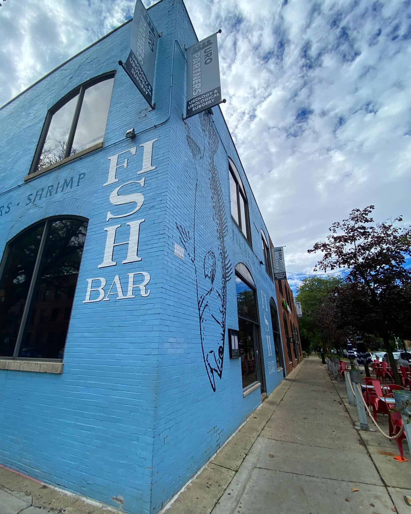 3rd Coast Fish Bar in Lakeview Chicago Happy Hour - HHRevolution
