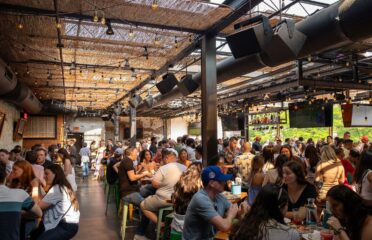 West Loop Chicago Happy Hour - HHRevolution