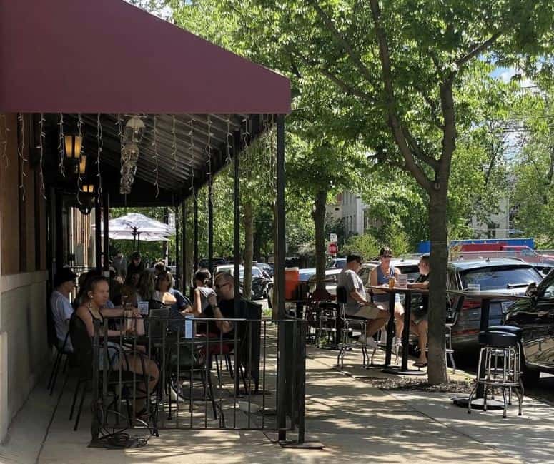 Tuman's Tap and Grill Chicago Happy Hour - HHRevolution