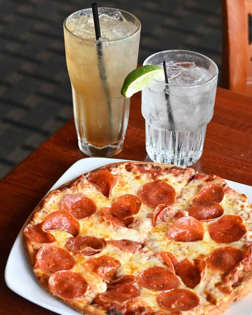 Moretti's Ristorante & Pizzeria Wheeling Happy Hour - HHRevolution